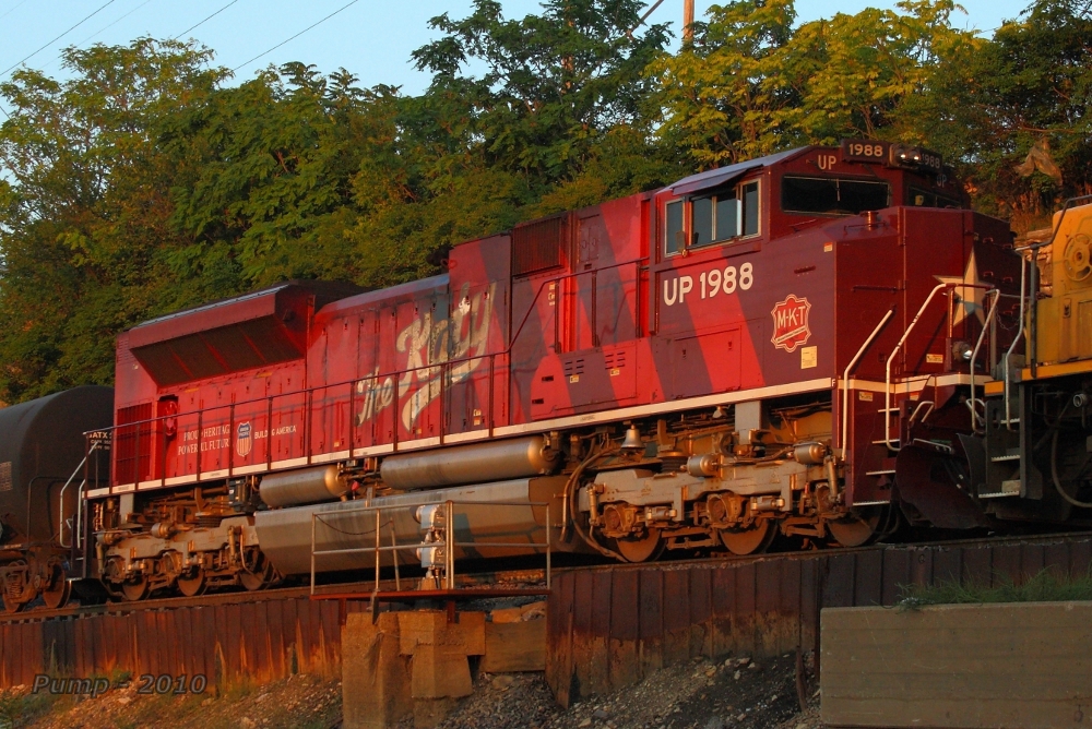 UP 1988 - MKT Heritage Locomotive